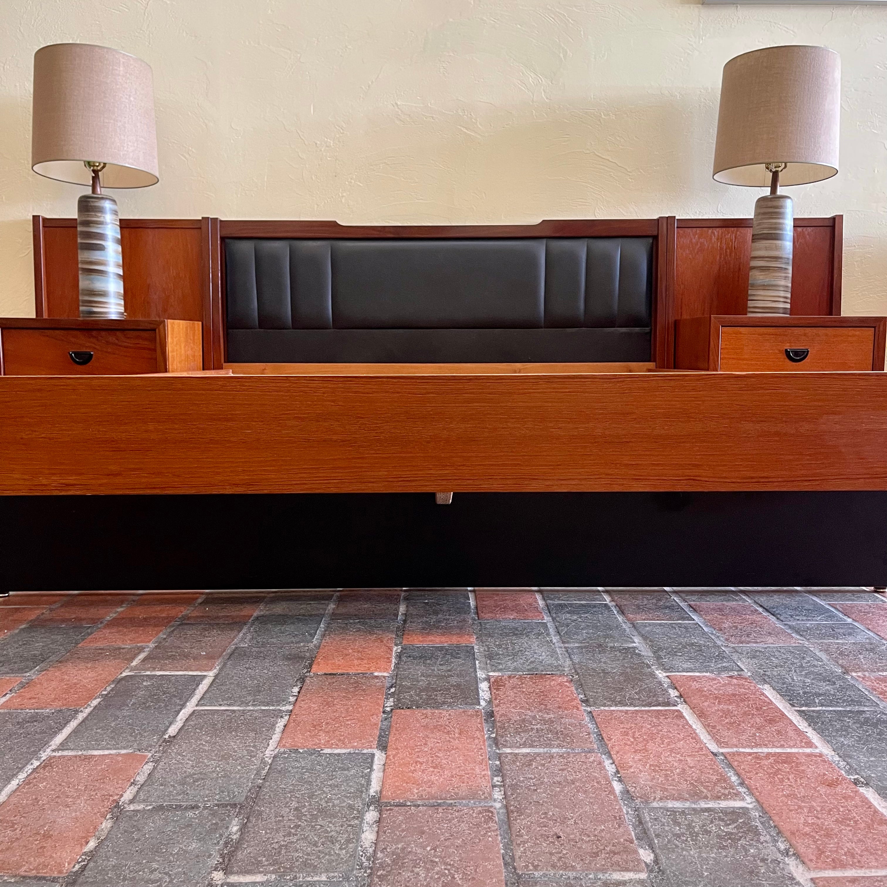 RS Associates Teak Queen / Double Bed.| Mr. Mansfield Vintage - Mr ...