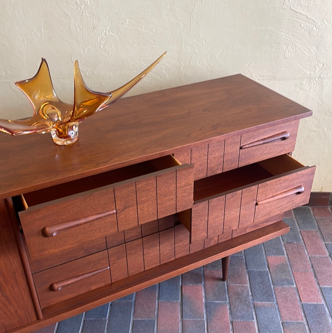 Viscol Victoriaville Walnut 9 Drawer Dresser | Mr. Mansfield Vintage ...